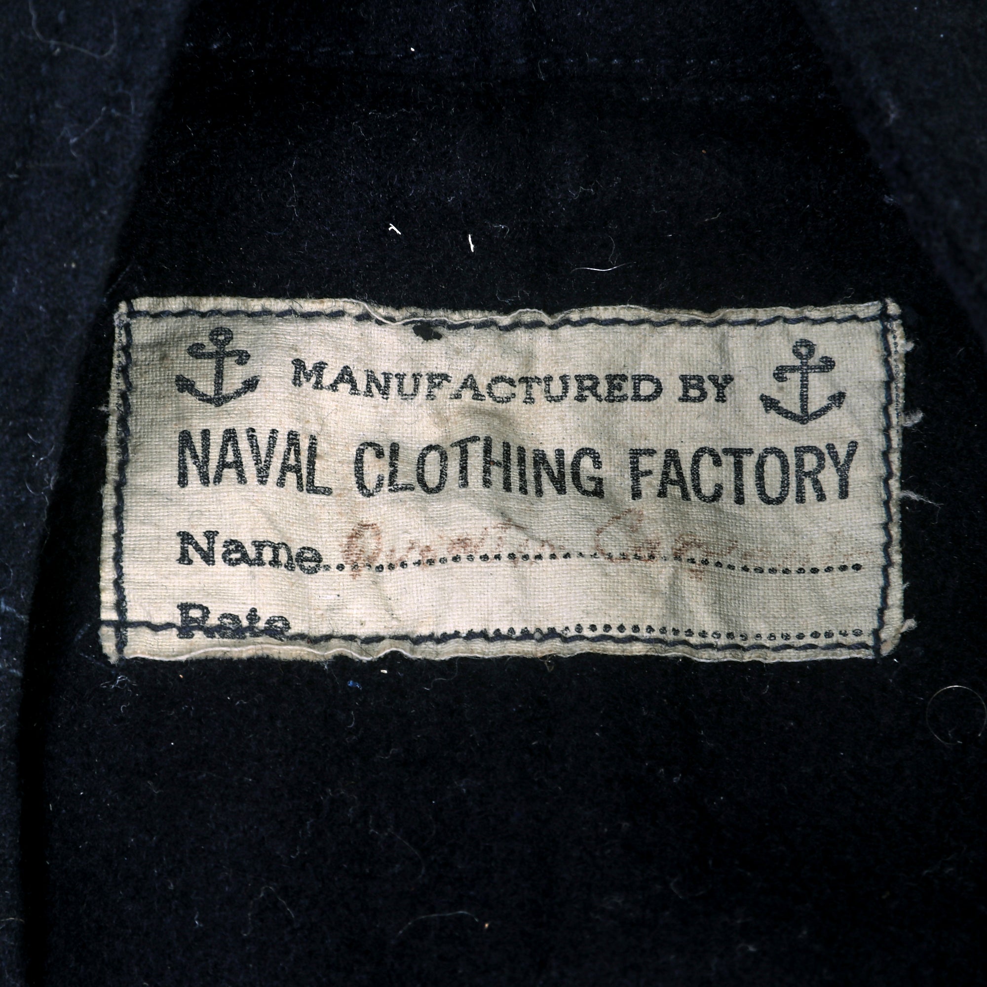 Original U.S. WWII Navy Suitcase Group Named to Radarman 2nd Class Qui ...