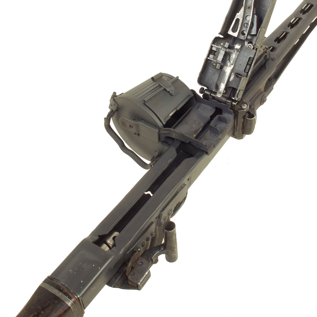 Original German WWII MG 42 Display Machine Gun with Basket Belt Carrie ...