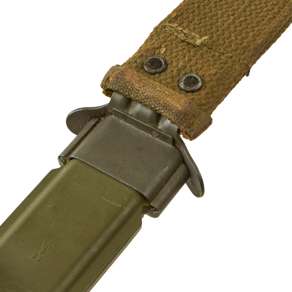 Original U.S. WWII M3 Fighting Knife by CASE with M8A1 Scabbard ...