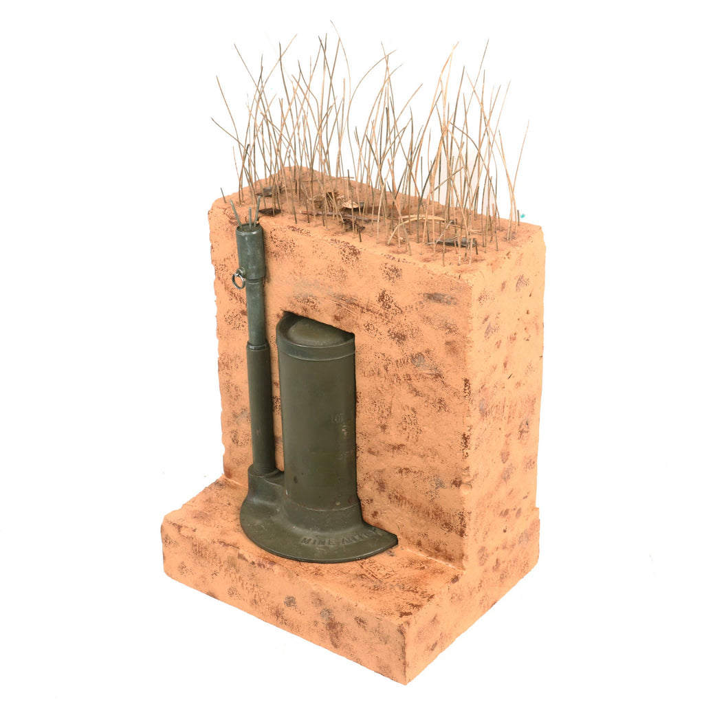 Original U.S. WWII M2A4 Bounding Anti-Personnel Mine With M6A1 Pressur ...