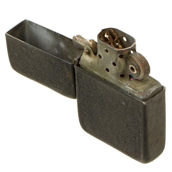 Original U.S. WWII Black Crackle Zippo Lighter in Excellent condition ...