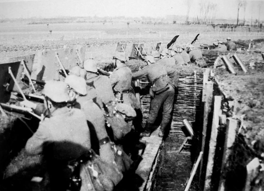 Original German WWI Trench Shield – International Military Antiques