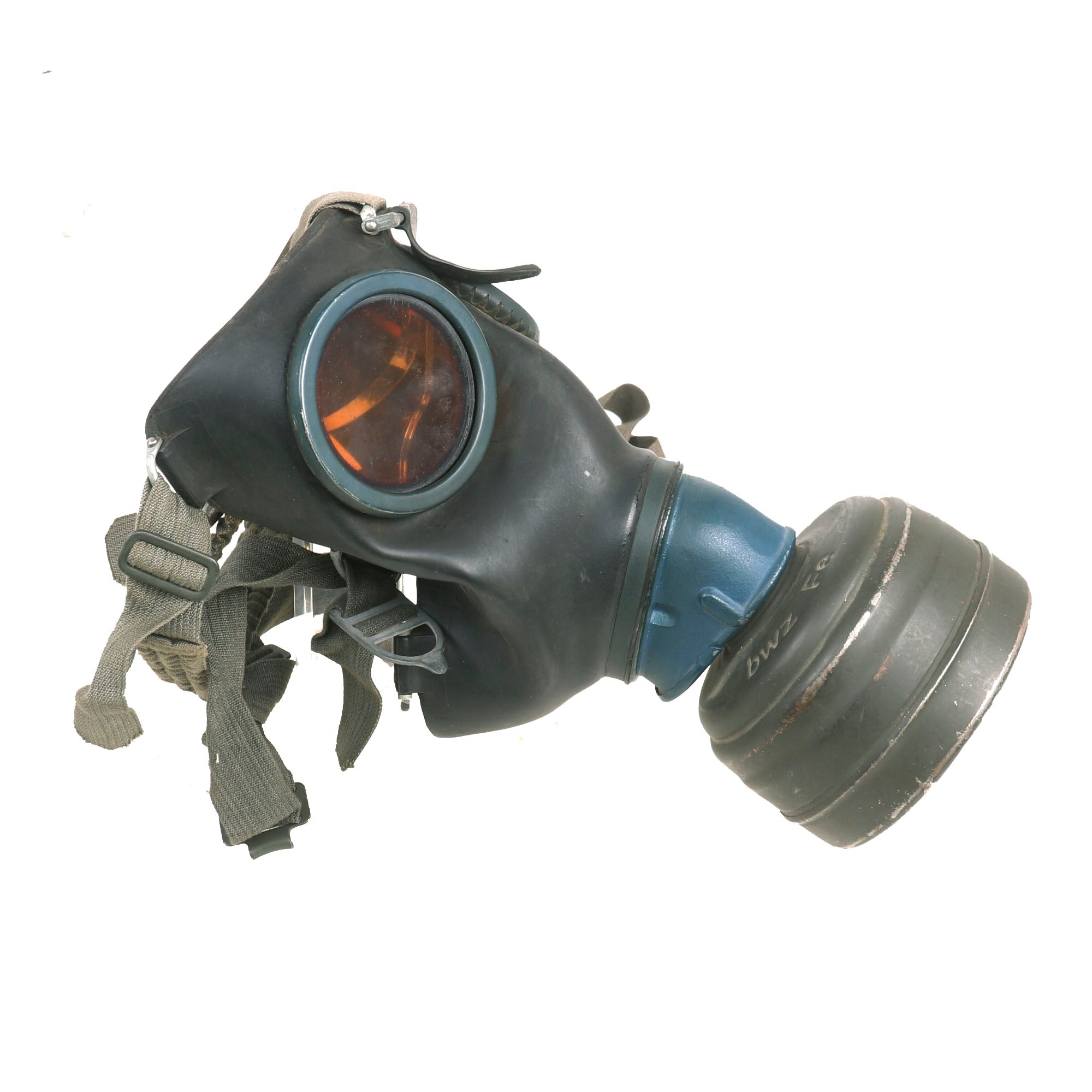 Original German WWII M38 Gas Mask by BMW in Size 1 with Magnetic Fitti ...