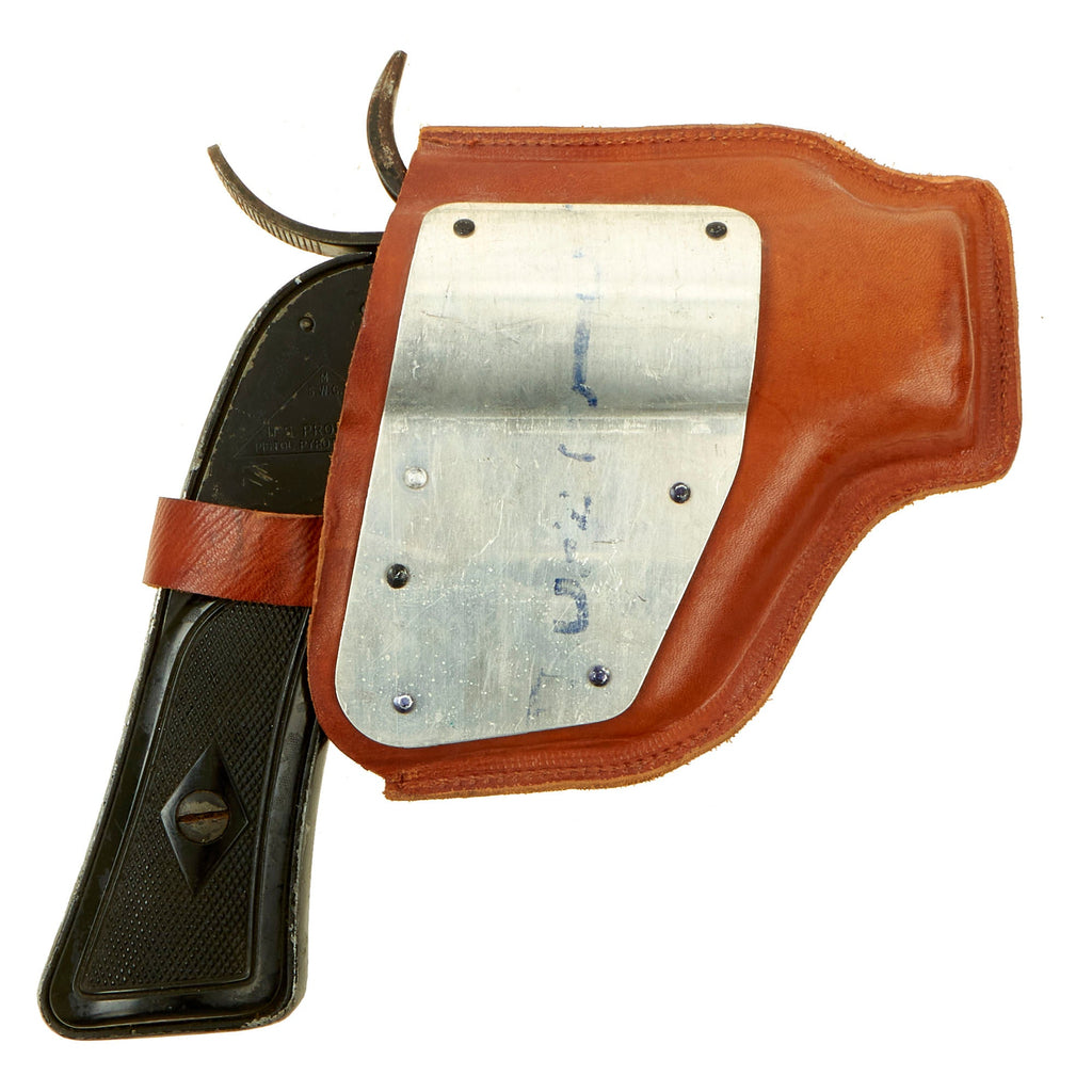 Original U.S. WWII M8 Pyrotechnic 37mm Flare Signal Pistol by McInerne ...