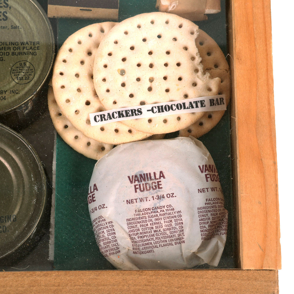 Original U.S. Vietnam War C-Ration Display Case with Cutaway of Box ...