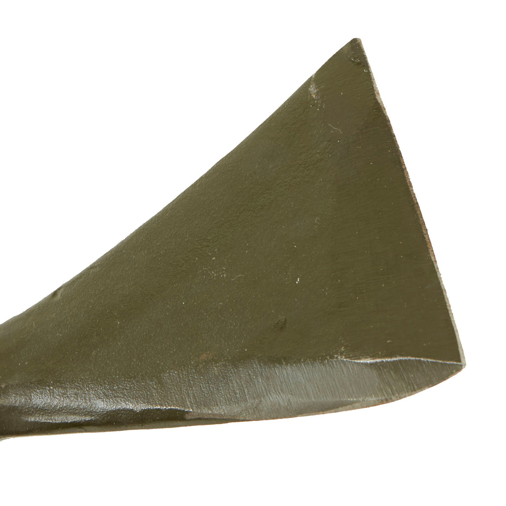 Original U.S. Vietnam War Lagana Tomahwak with Leather Carry Case by t ...