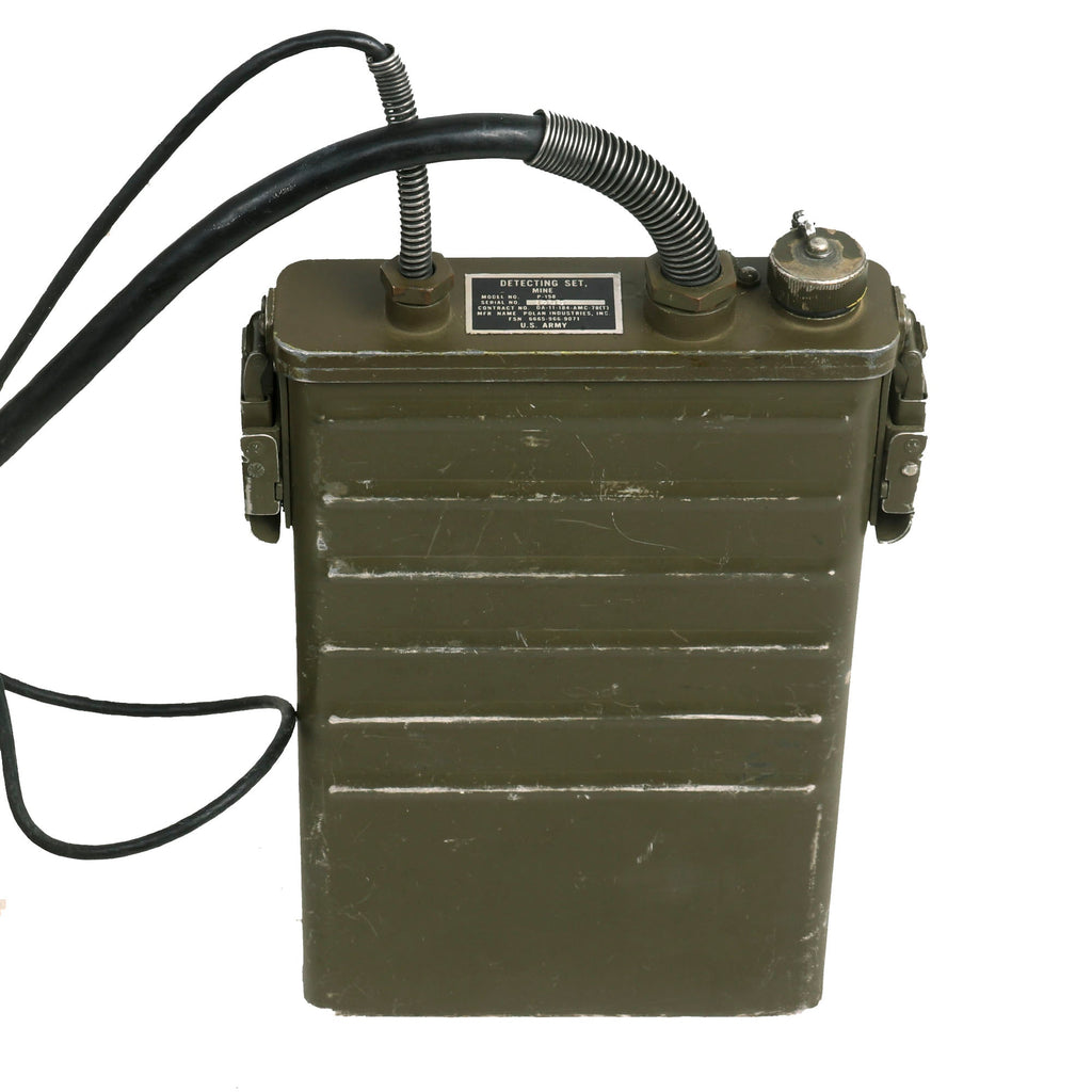 Original U.S. Vietnam War Era US Army P-158 Mine Detector Set in Case ...