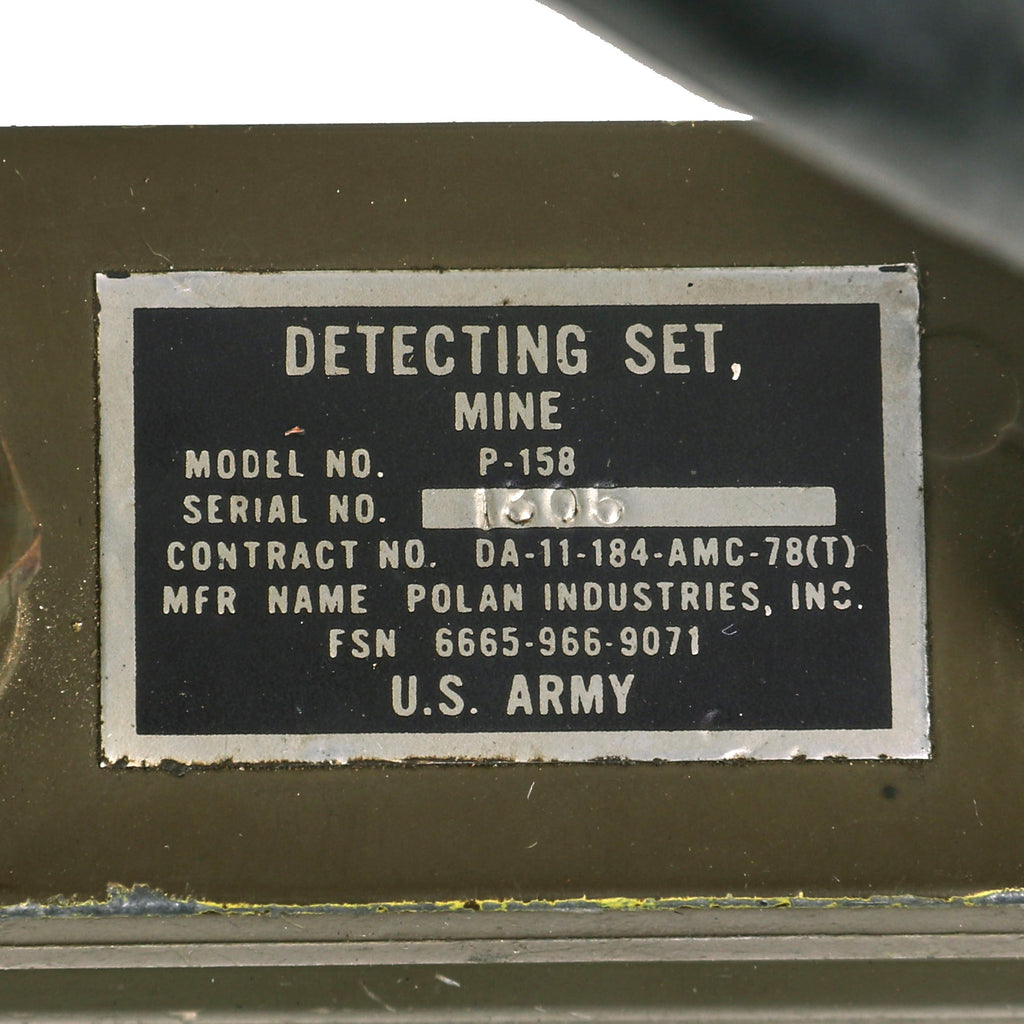 Original U.S. Vietnam War Era US Army P-158 Mine Detector Set in Case ...