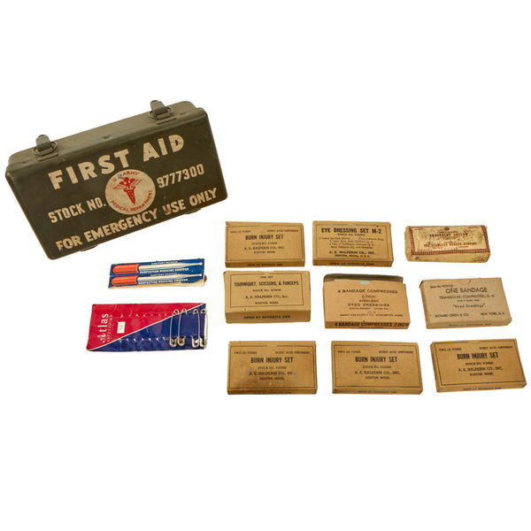 Original U.S. WWII Motor Vehicle 12 Unit First Aid Kit For Jeep - Item ...
