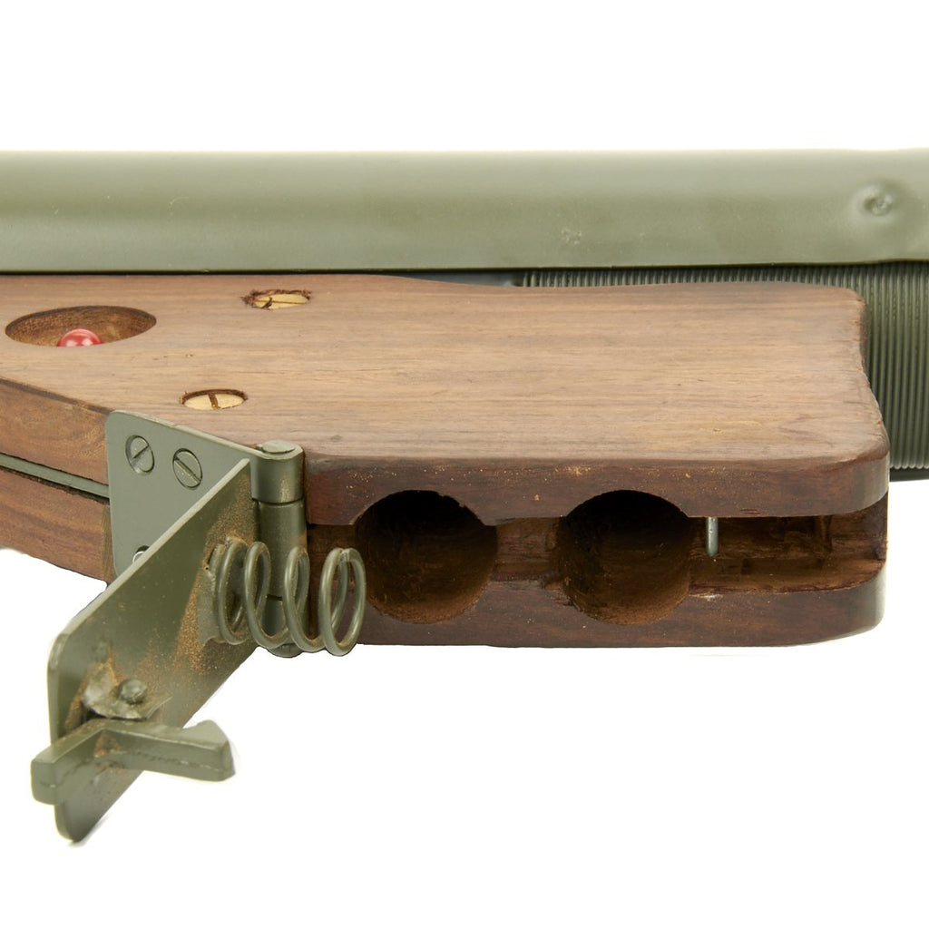 U.S. WWII M1A1 Bazooka Anti-Tank Rocket Launcher - Inert ...