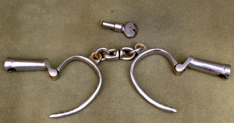 British Derby Police Handcuff Set with Key: Original Victorian Era ...