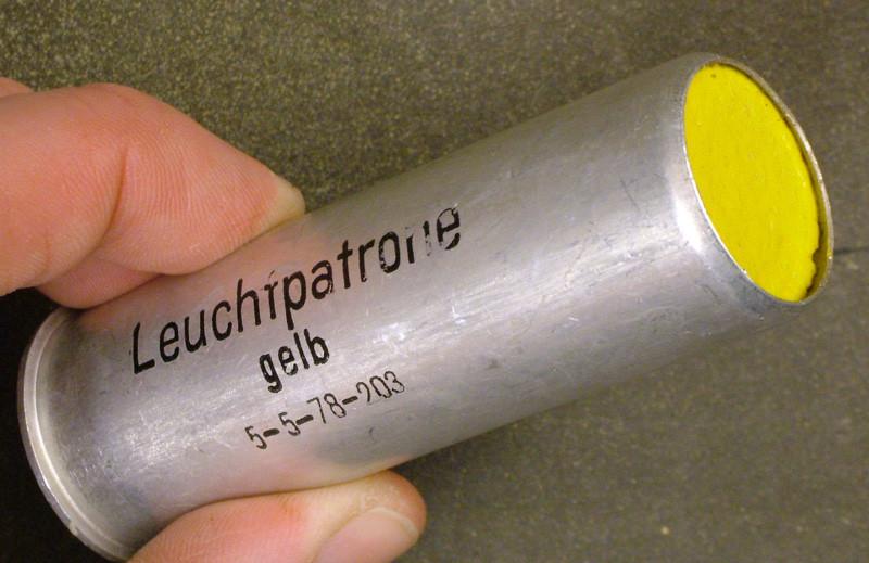 German WW2 Style Yellow Illumination Flare: Inert (Dummy ...