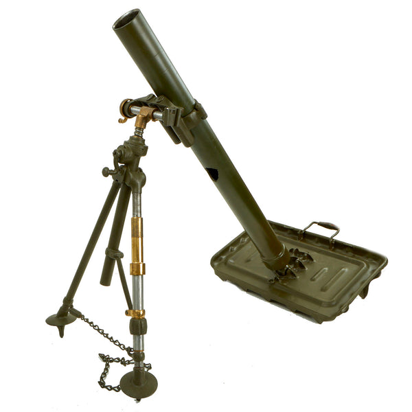 Original U.S. WWII 81mm Display M1 Mortar System With Baseplate and Bi ...