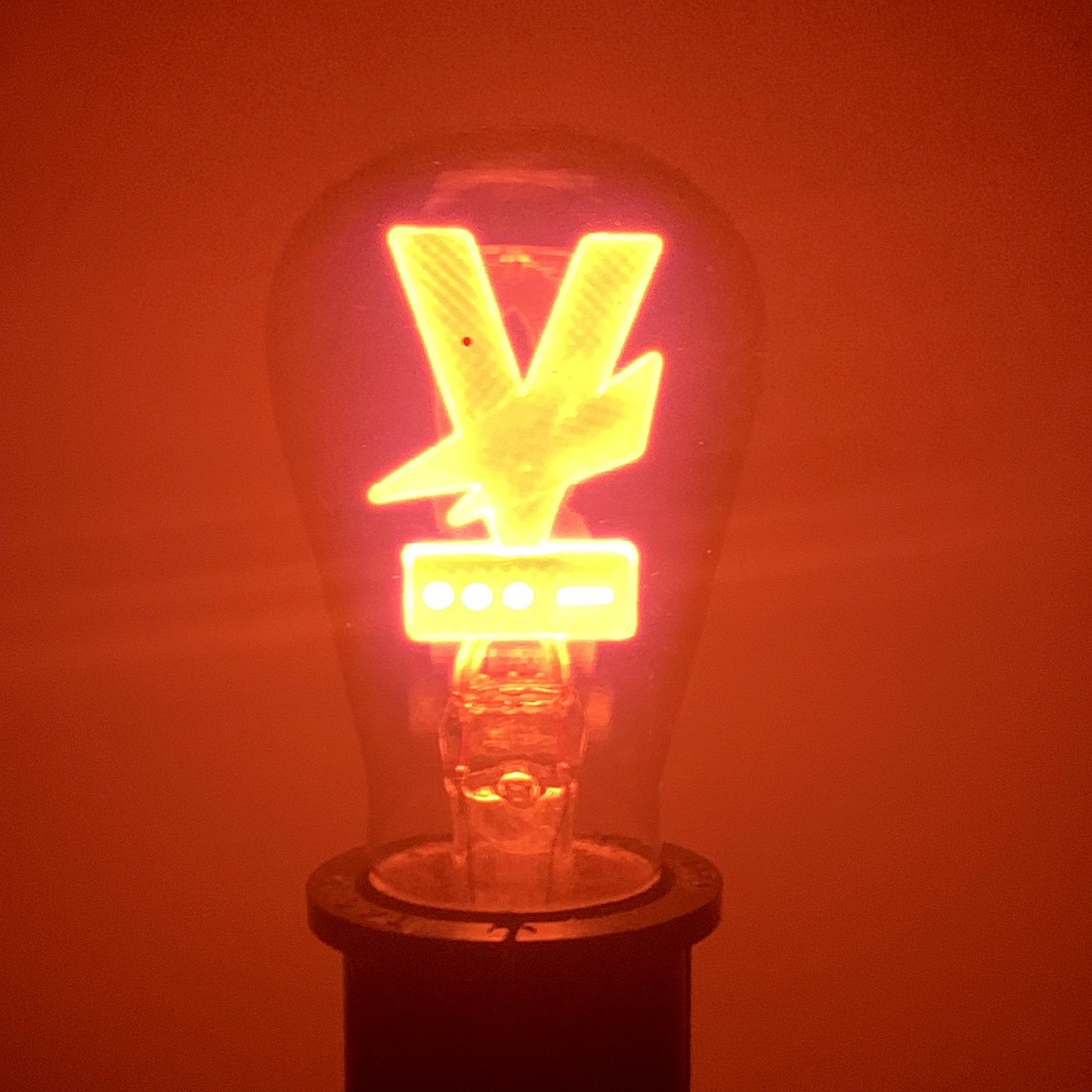 Original U.S. WWII Aerolux V for Victory Aerolux Figural Filament Ligh ...