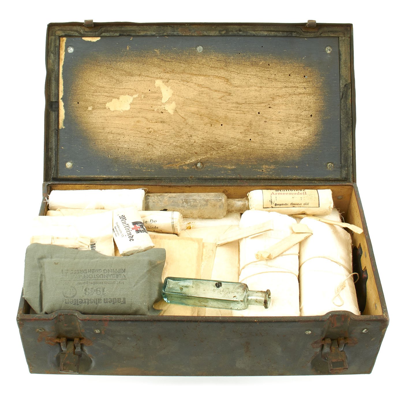 Original German WWII Luftschutz Verbandkasten Medic First Aid Set in S ...