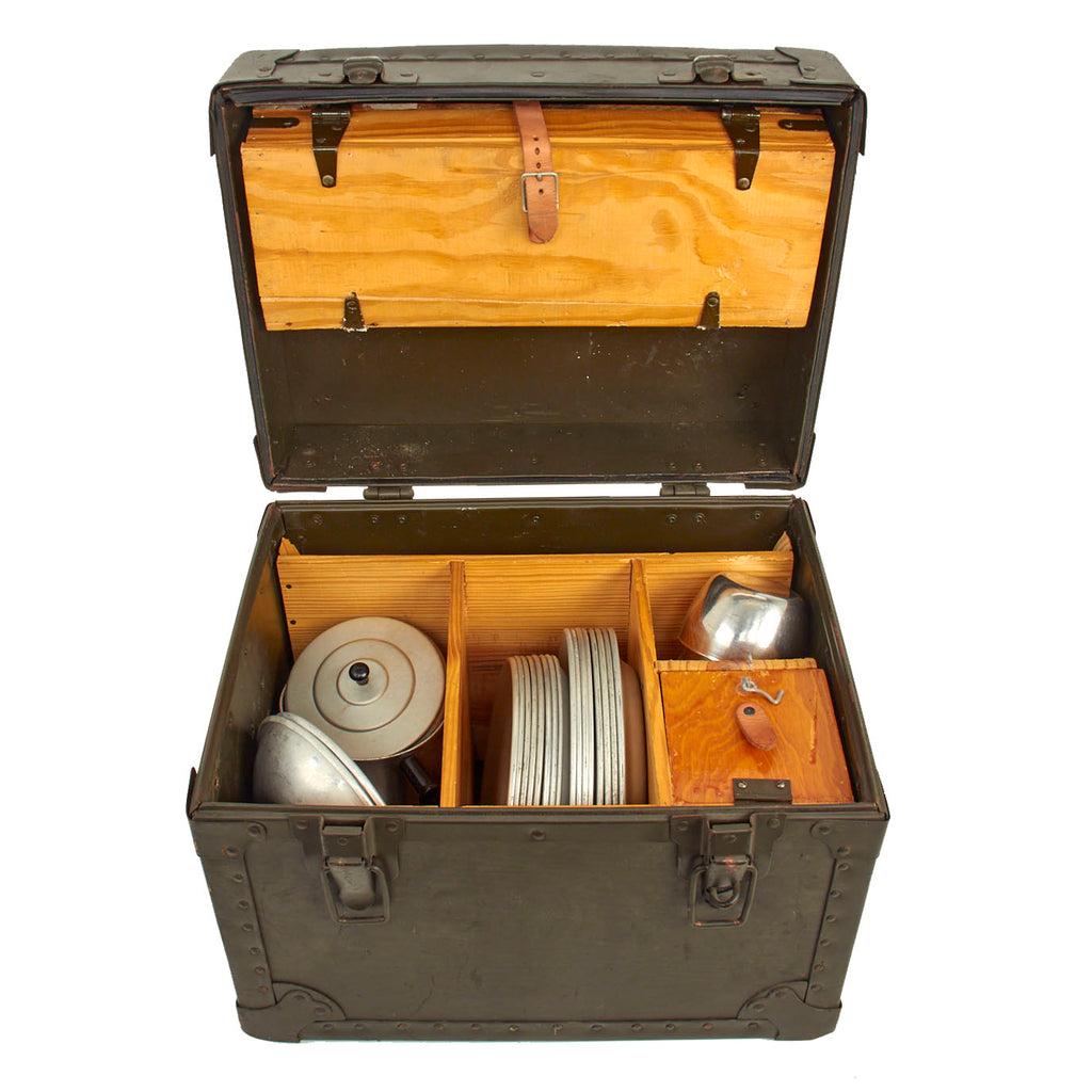 Original U.S. WWII USAAF Enameled Portable Mess Set in Transit Chest ...