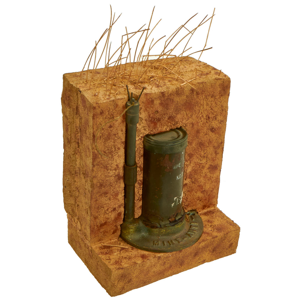 Original U.S. WWII M2A4 Bounding Anti-Personnel Mine With M6A1 Pressur ...