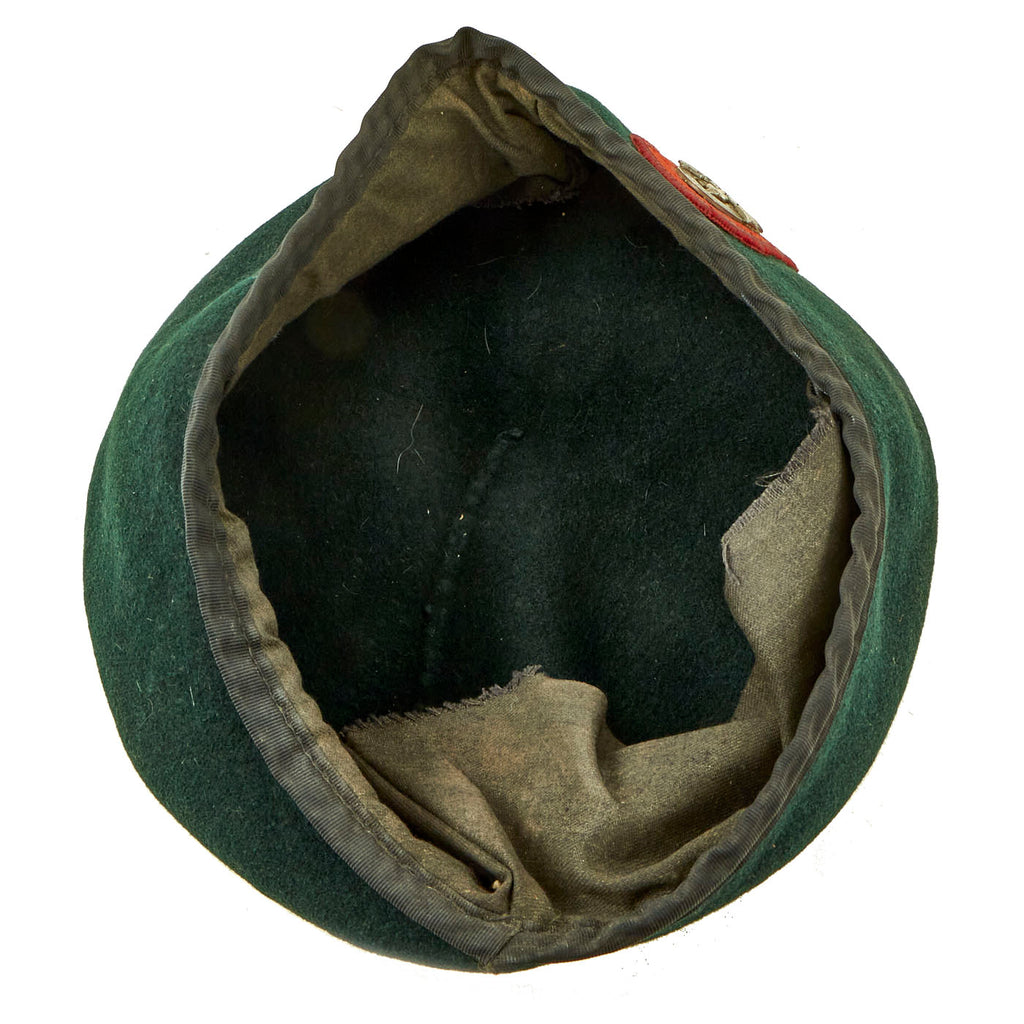 Original U.S. Vietnam War 7th Special Forces Group Airborne Green Bere ...