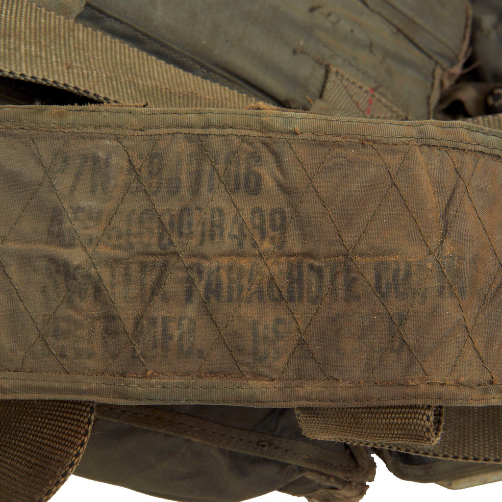 Original U.S. Vietnam War NB-8 Personnel Parachute Assembly With Canop ...