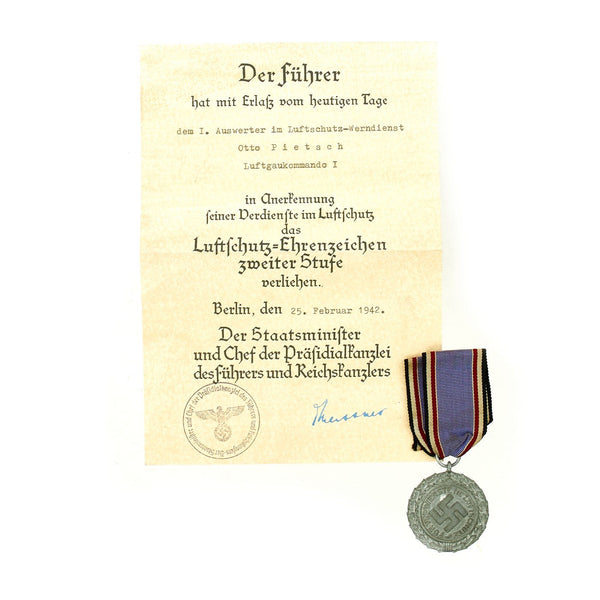 Original German WWII RLB Luftschutz Air Defense Medal 2nd Grade with R ...