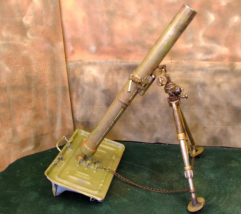 U.S. WWII 81mm Mortar Parts Set – International Military Antiques